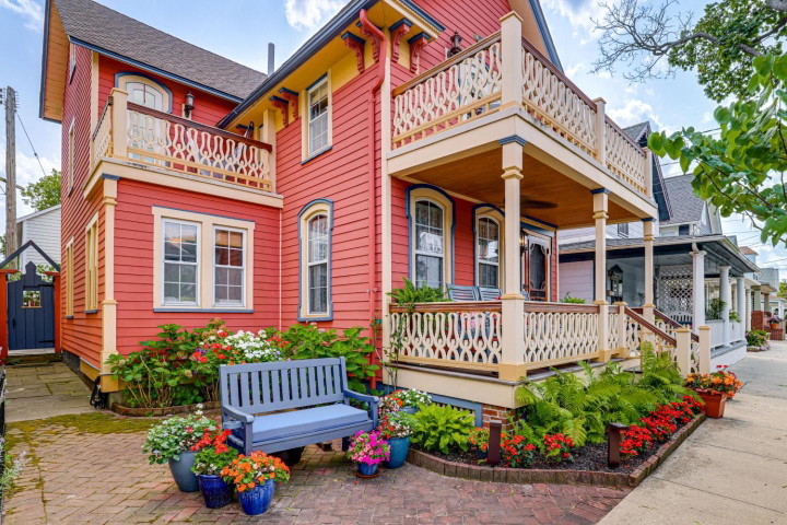 Walkable Victorian Cottage In Historic Ocean Grove - Deal, NJ