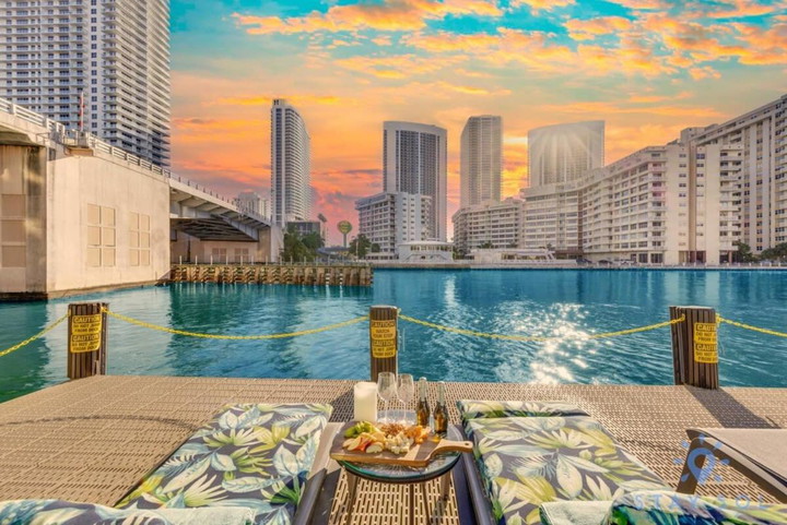 Modern Resort Modern Apartment 2 Br 2 Br Pool - Miramar, FL