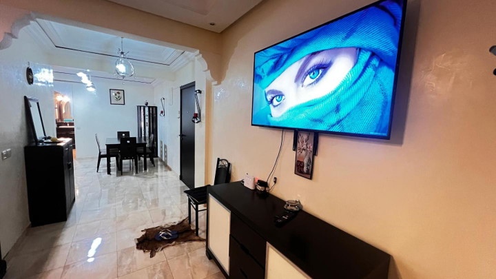 Magnifique Appartement Spacieux Confort Propre Familial 2 Chambres Salon Et Salle A Manger A 20mn A Pied De Place Jemaa El Fina 4 Piscines Dans Espace De Golf A 12 Mn En Voitures L Entree Est Gratuit Pour La Clientele Ouvert Entre 10h Et 20h - Marrakesh