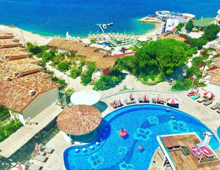 Bougainvill Sunset Villa - Albania
