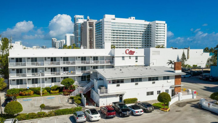 Collins Hotel - Fisher Island, FL