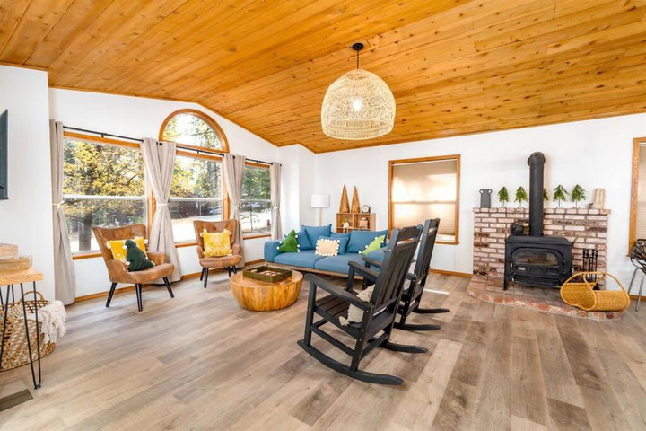 Lovely Home In Pollock Pines With Hot Tub - Pollock Pines, CA