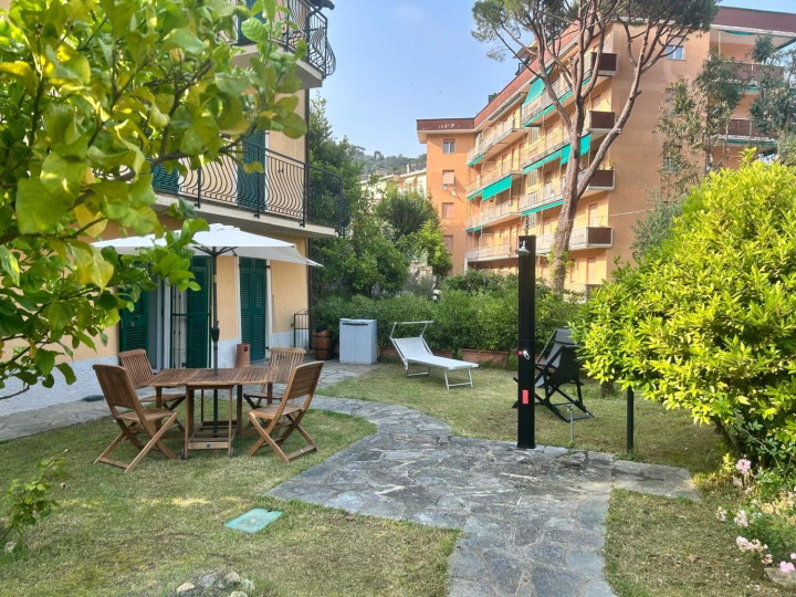 Joivy Sunny Family Flat With Private Garden & Parking - Santa Margherita Ligure