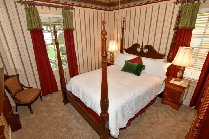 Peter Miller's Room The Historic Eureka Inn And Event Center - Tennessee