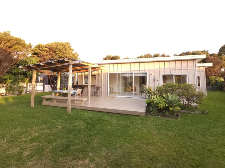 Stylish Seabreeze Getaway - Mangawhai