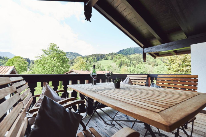 Sonnhof - Luxus Alpine Penthouse, Neu Möbliert - Tegernsee