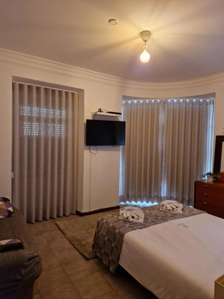 Zuni Guest House - Montijo, Portugal