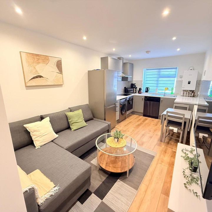 Luxury London Retreat, Sleeps 3, Free Parking - Kingston upon Thames