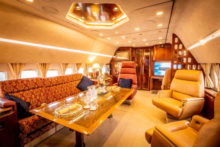 Boeing 727 Airliner Private Jet -