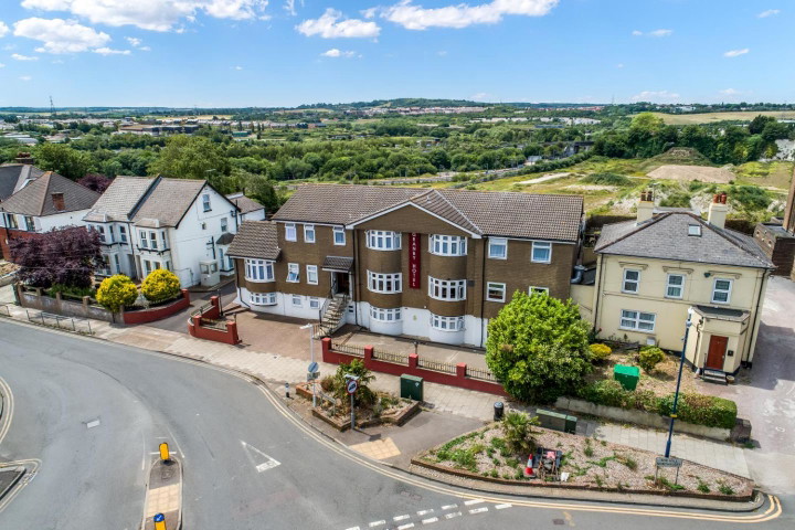 The Granby Hotel - Free Parking - Breakfast, Bar & Restaurant - Dartford
