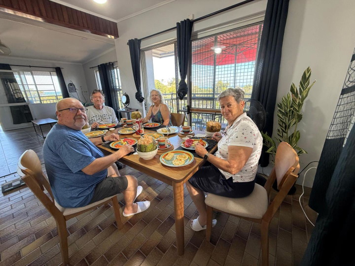 George Of Free Breakfast Double Room With Seaview Balcony Near The Lautoka Wharf - Fiji