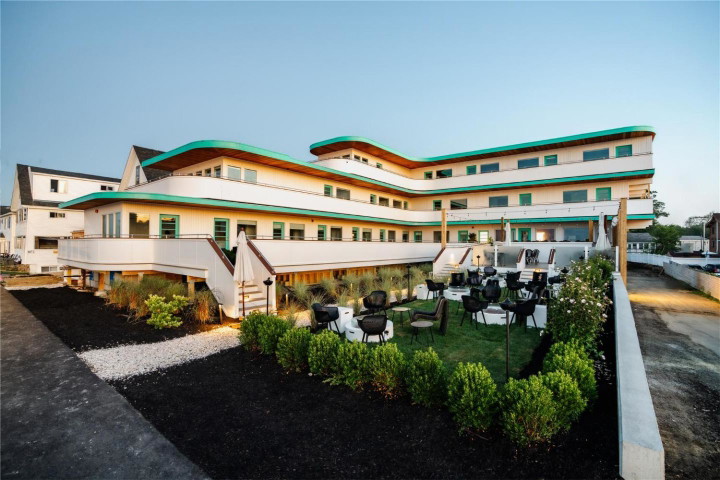 The Nevada - York, ME
