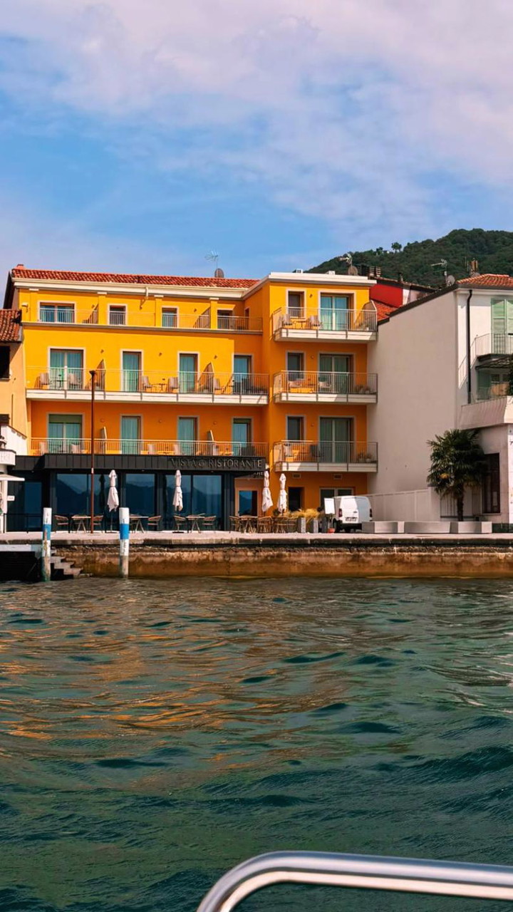 Armonia Lakefront Boutique Hotel - The Only New Hotel On Lake Iseo And Iseo Historic Town Center - Iseo