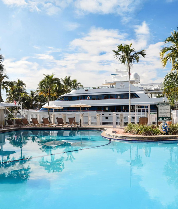 Riverside Hotel - Pembroke Pines, FL