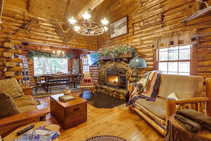 Lake & Beach Access At Lake Luzerne Cabin! - Adirondack Mountains