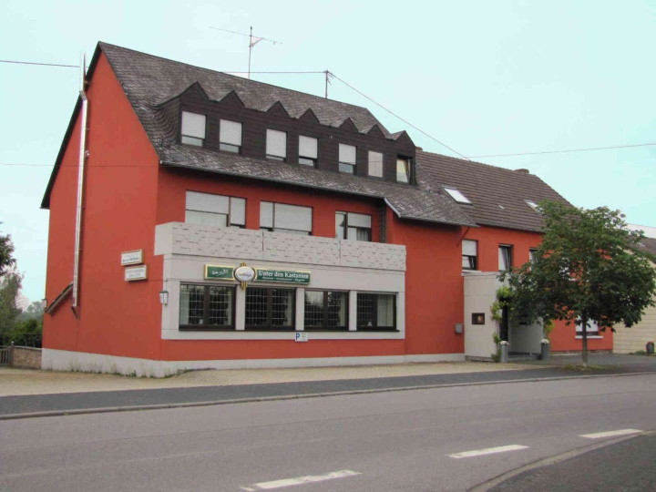 "Unter Den Kastanien" - Bitburg
