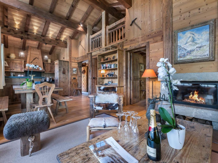 Chalet Cosy Pour 10 Adultes & 2 Enfants à Courchevel Avec Espace Bien-être - Courchevel, France