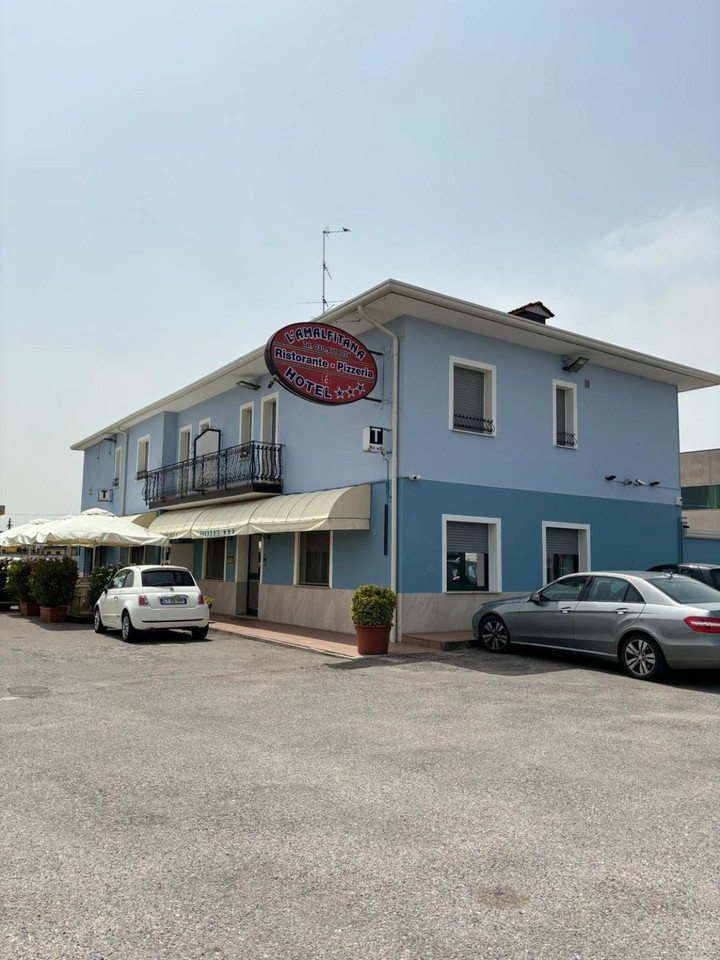 Hotel Ristorante Amalfitana - Brescia