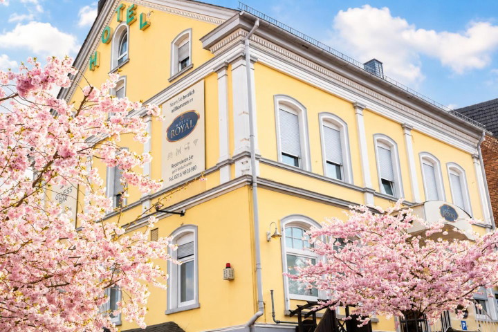 Hotel Royal I Easy Self Check-in - Wissen