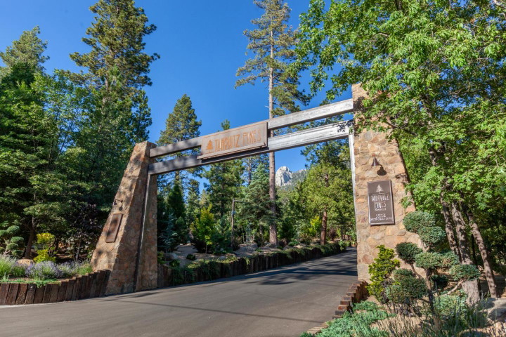 Tahquitz Pines Retreat - Idyllwild-Pine Cove, CA