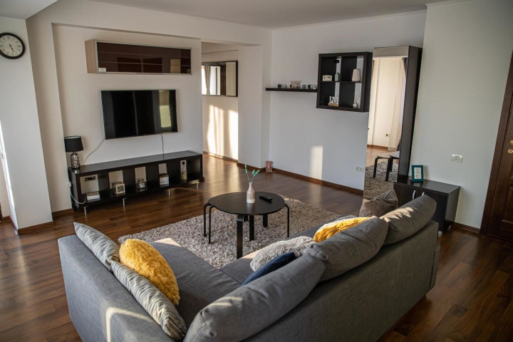 Apartament Tatu Bar&grill - Otopeni