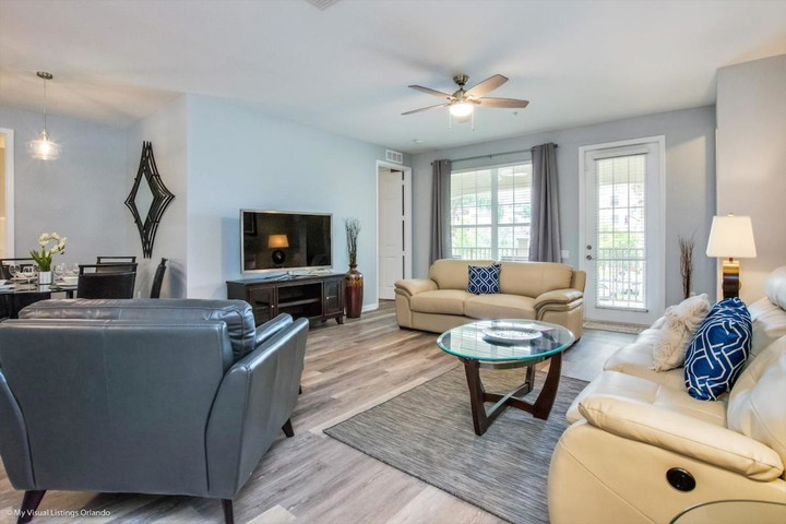 Beautiful Condo W Private Balcony Near Universal - Windermere, FL