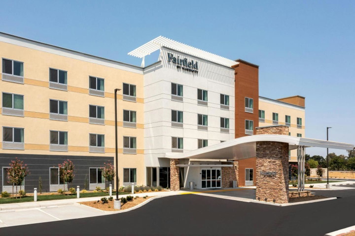 Fairfield Inn & Suites Hanford - Lemoore, CA