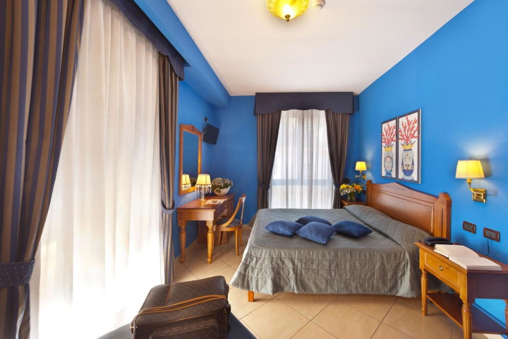 Ulisse Deluxe Hostel - Sorrento