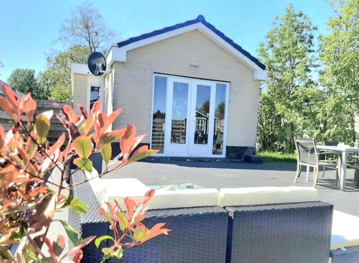 Huisje Britt Met Grote Tuin En Veel Privacy - Pays-Bas