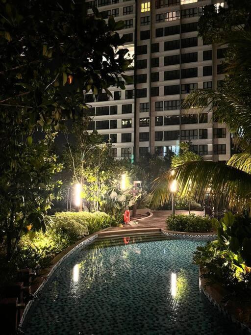 Musllim Homestay Gaia Residence, Rawang - Sungai Buloh