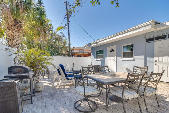 Florida Unit Steps From Indian Rocks Beach Access! - Clearwater, FL