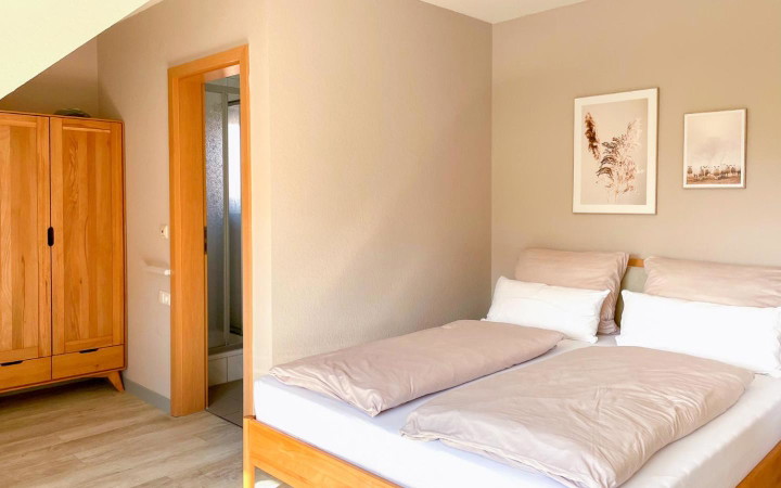 Gästehaus Juhl - Ruhige Zimmer, Studios Und Apartments - Balingen