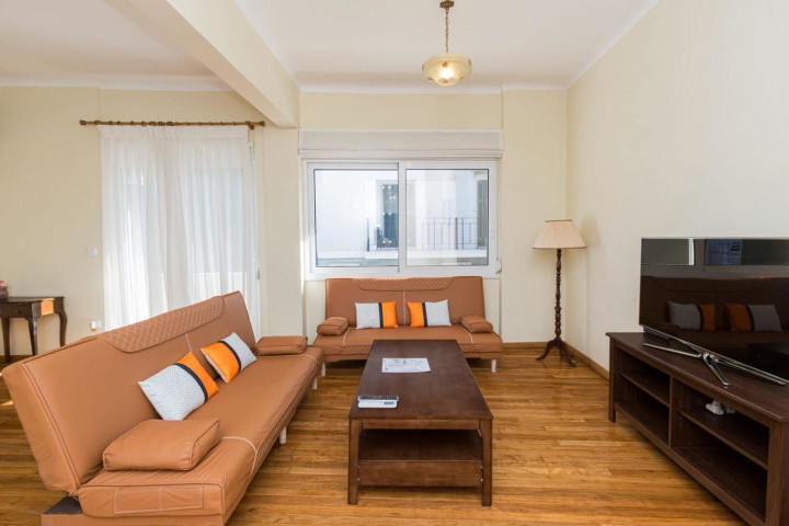 Luxury Apartments At The Foot Of The Acropolis Hill - Athens