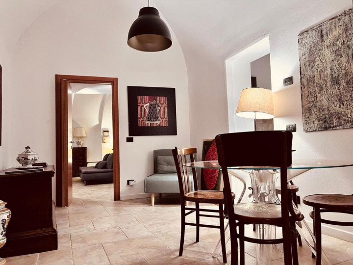 Questa Casa Non è Un Albergo - Italy