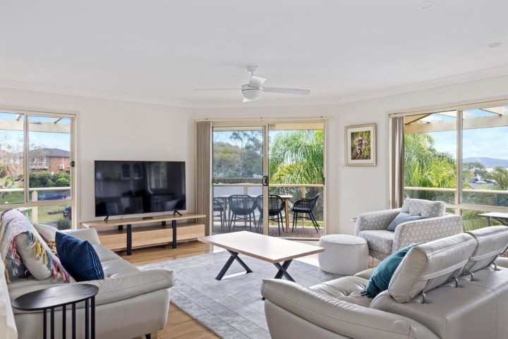 Pet Friendly - Views- Meters To The Beach & Anchorage Port Stephens - Port Stephens