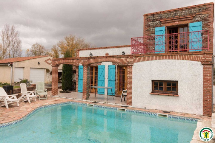 Au Village - Muret