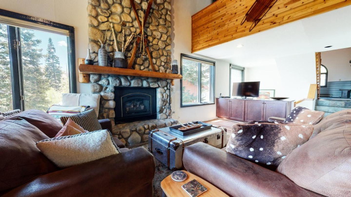 Bridges Townhome 5 Large, Remodeled Mountain View Townhome With Private Jacuzzi, Steps To Eagle Lodge - Yosemite National Park