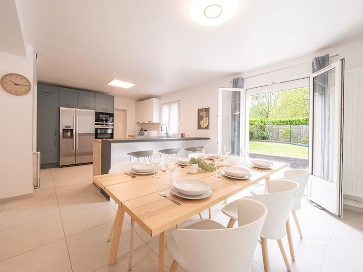 Spacious & Modern Property - Between Disney & Paris - Close To Transportation, Highway, Amenities - Chelles
