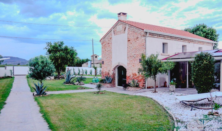 Villa Nides - Este