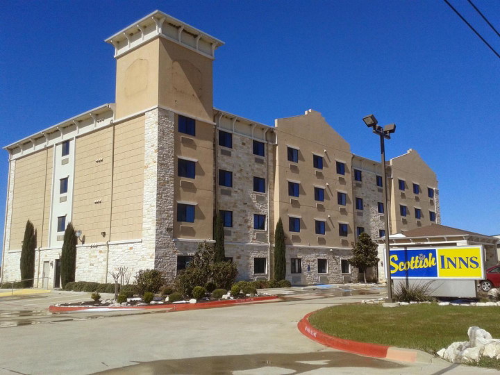 Scottish Inns - Cresson - Texas