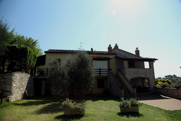 Agriturismo Oliveto Di Geltrude Contessa - Umbria