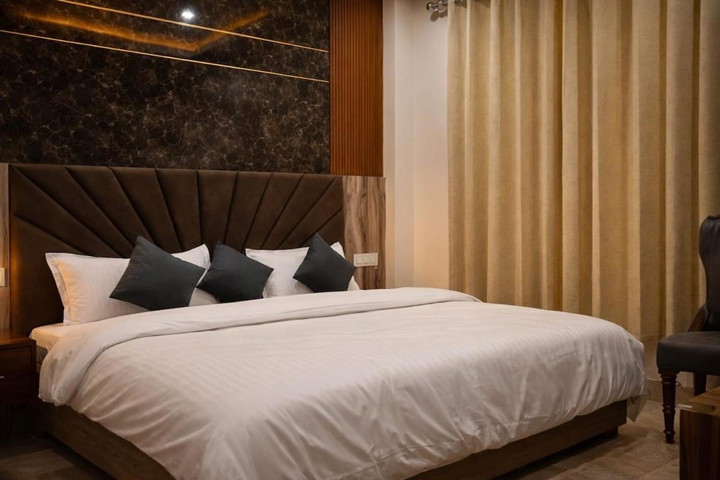 Cedarwood 2bhk Near Mall Road W Mountain View - Dalhousie