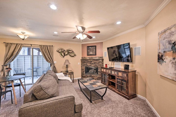 Condo W/ Patio & Pool Access In Greenwood Village! - Colorado