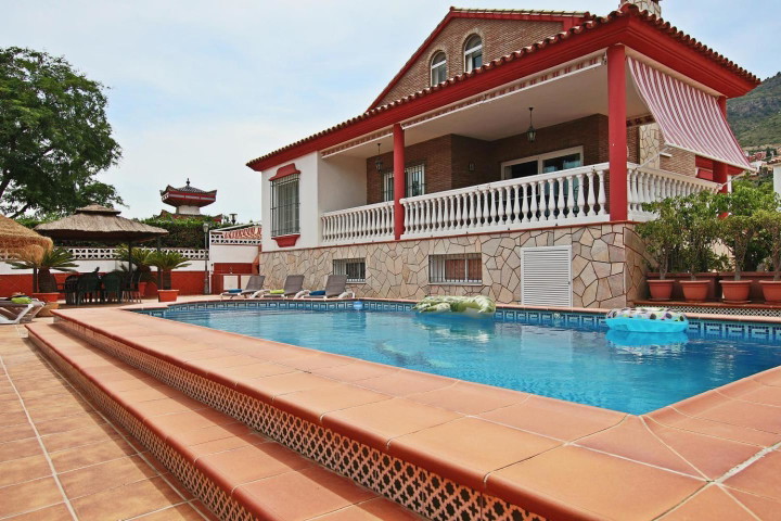 Tess Villa Smile - Torremolinos