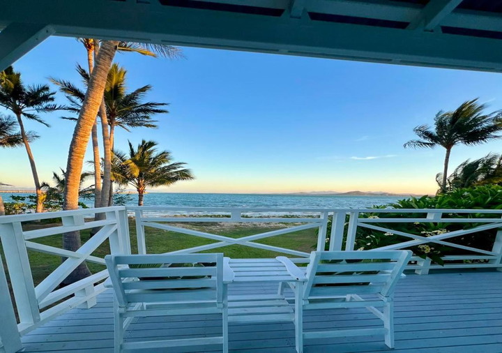 On The Beach, Seaview's, Bowen Beach House - Queensland