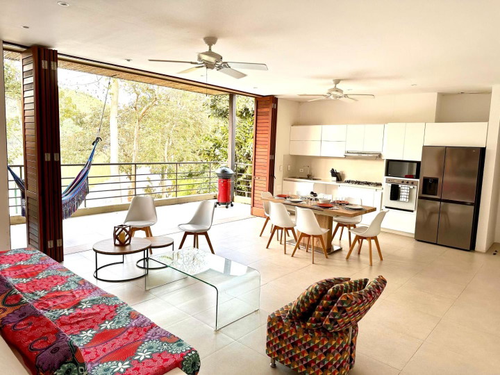 Hermosa Villa En Mesa De Yeguas - Anapoima