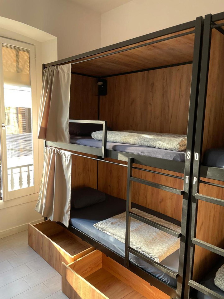 Downtown River Hostel - Pyrenees