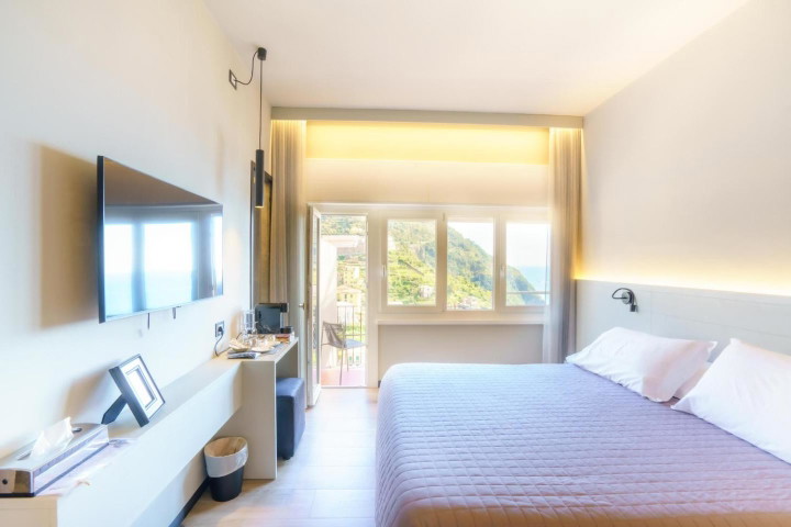 The Upper House - Manarola