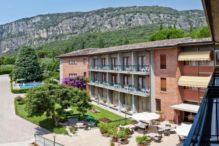 Hotel Gabbiano By Double Hospitality - Bardolino, Italy