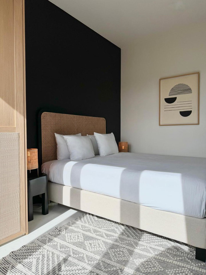 3 Room Luxury Design Apartment With Airconditioning, Close To Gent St-pieters Station - Gent